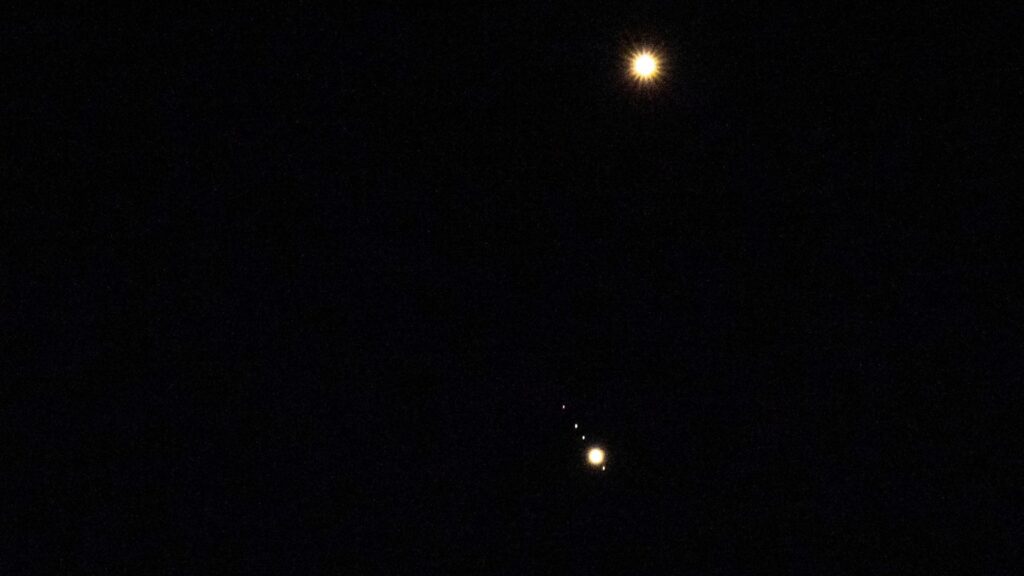 Don't miss Jupiter and Venus meet in a dazzling conjunction tonight ...